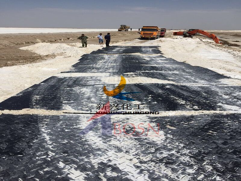 wear resist HDPE 4x8 ft ground heavy duty rubber temporary construction HDPE plastic road mat ...
